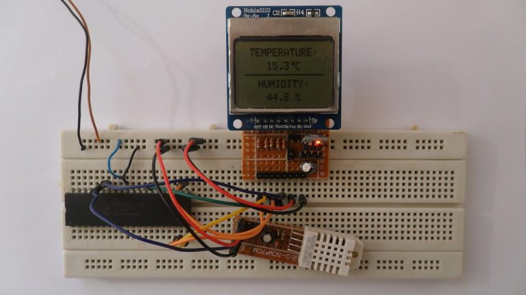 PIC18F4550 Projects - Simple Circuit